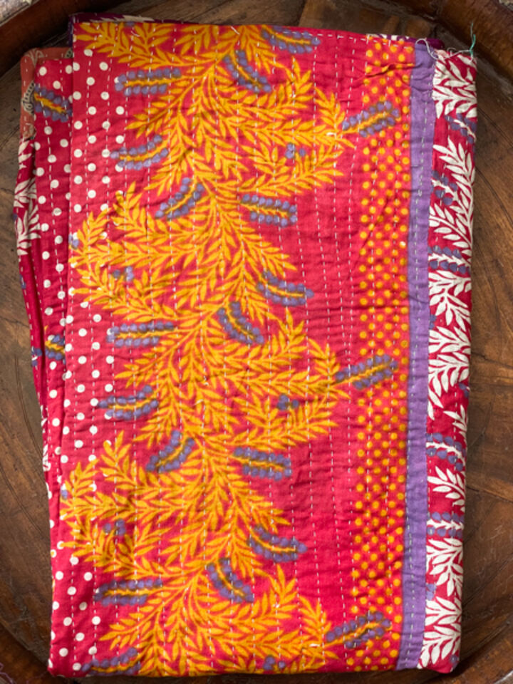 Vintage Kantha Quilt 95 - furniture - lighting - decor